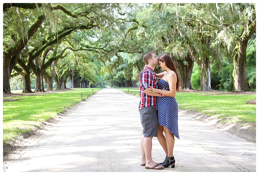 Boone Hall Plantation Engagement: Becca + Josh - April Meachum Photography